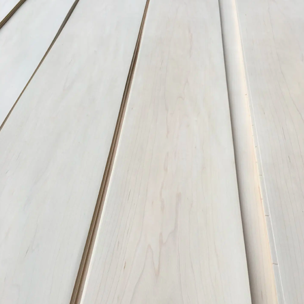 ISO9001 Natural Solid Wood Veneer , Smooth Surface Maple Plywood Veneer
