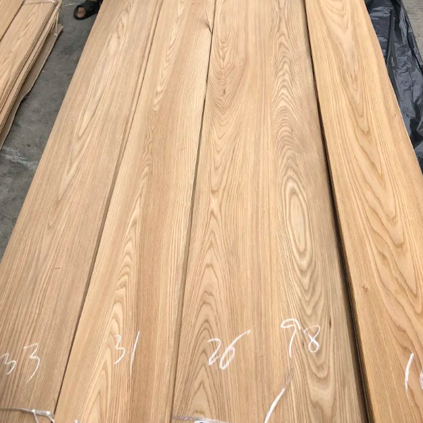 OEM Elm Wood Veneer Rotary Cut Mountain Straight Grain Facing Sheets